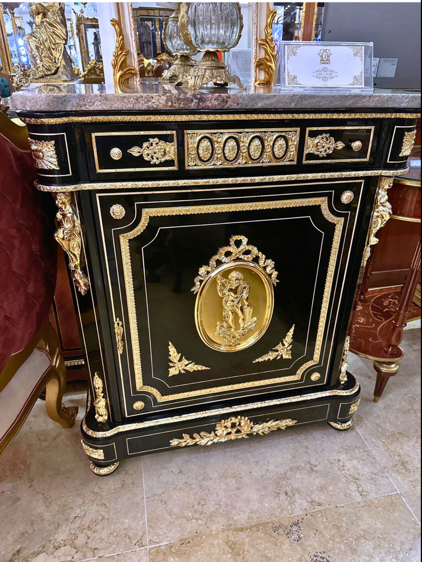 Valois Dynasty - Jamila Home